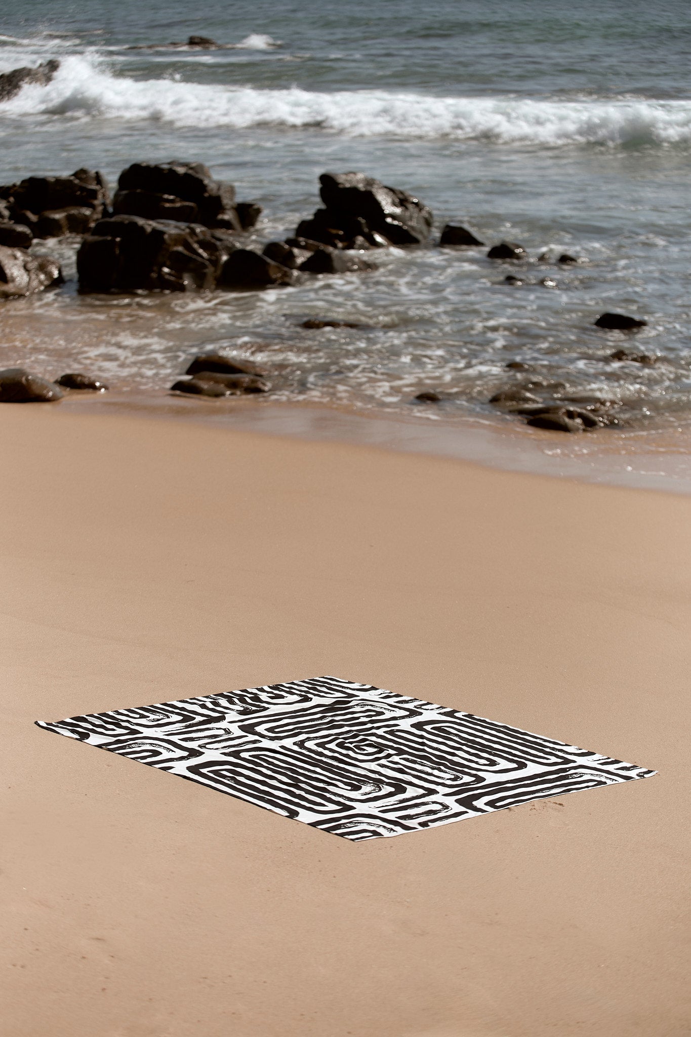 BAE PAREO – BEFORE ANYONE ELSE